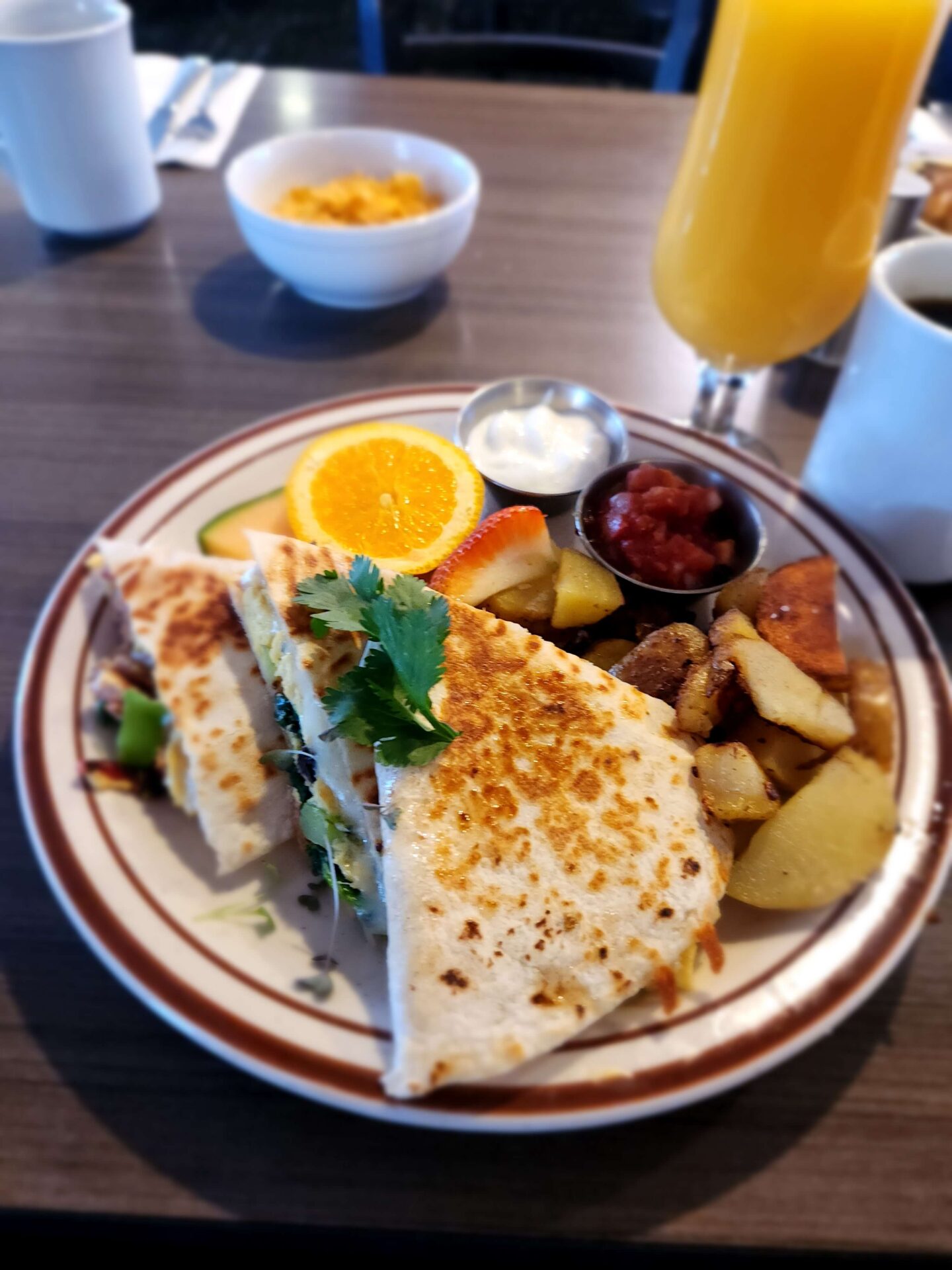 About – Eltorobanff